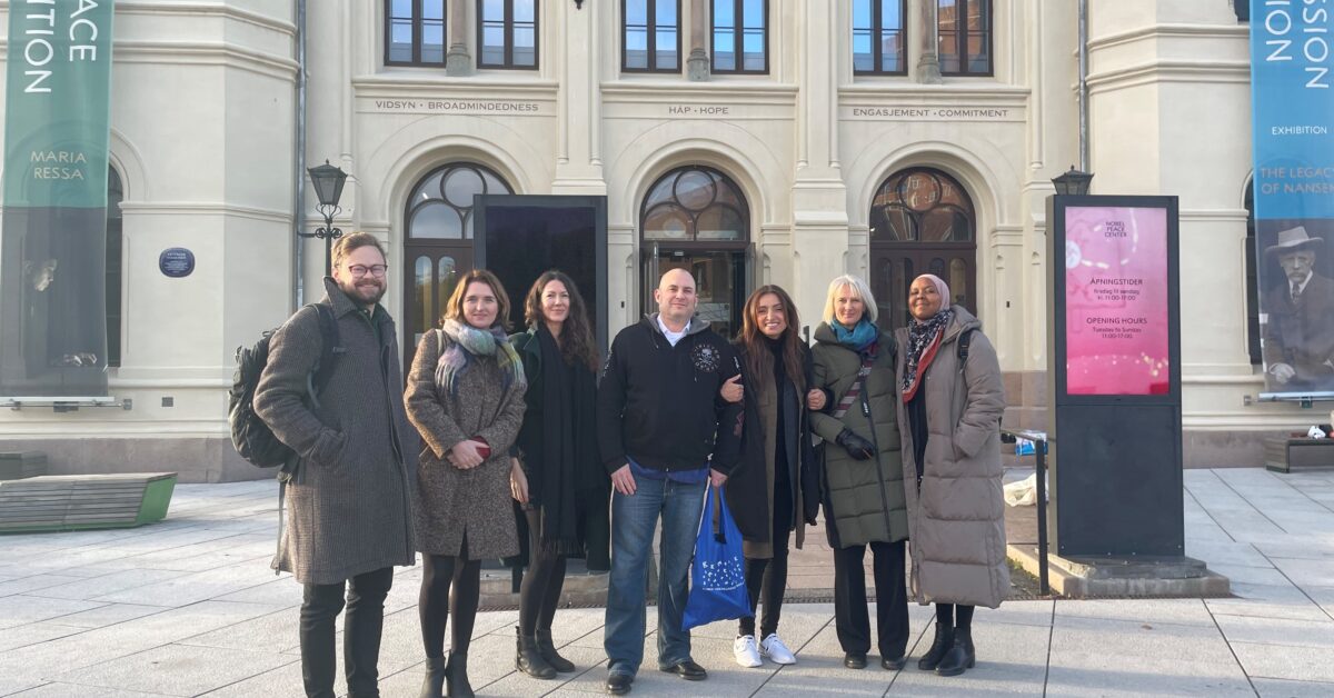 Kommisjonen møtte Deeyah Khan,Jeff Schoep og Arno Michaelis – Ekstremismekommisjonen